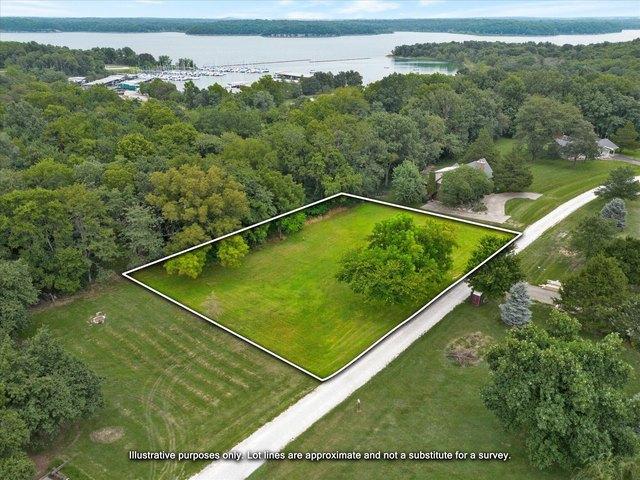 Rainbow Ln, Dadeville, MO 65635