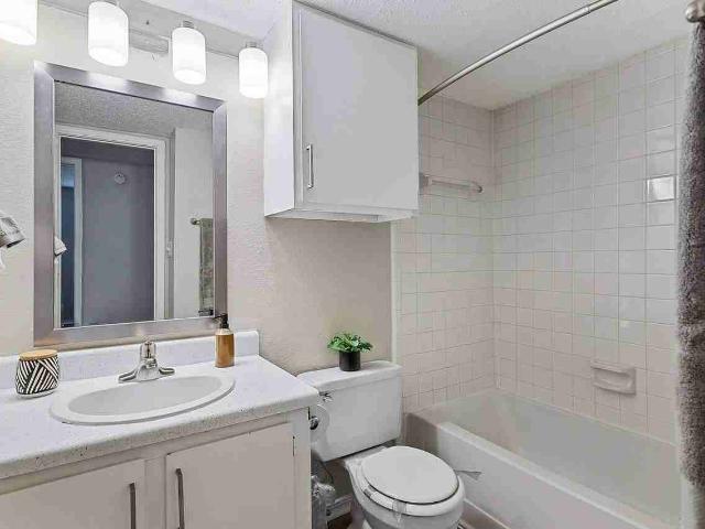 Raindance 2 Bedroom Apartment for Rent at 2201 Nw 122nd St, Oklahoma City, OK 73120