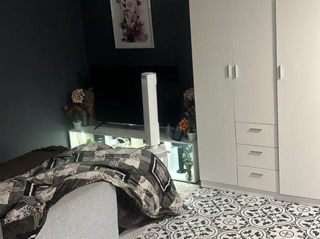 Rainham RM13, Studio to rent, £1,000 pcm | PrimeLocation