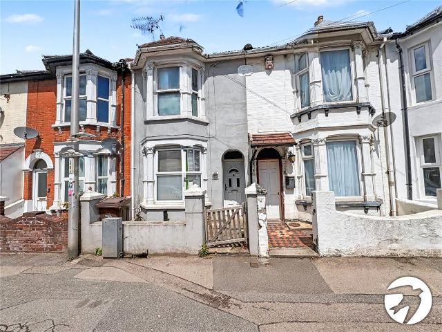 Rainham Road, Gillingham, Kent ME7, 3 bed terraced house to rent, £1,400 pcm | PrimeLocation