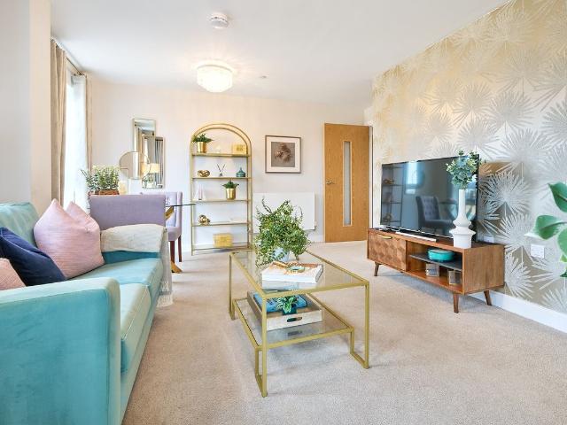 Rainsford Road, Chelmsford CM1, 1 bed flat to rent, £2,480 pcm | PrimeLocation