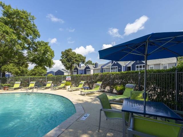 Raintree 1 Bedroom Apartment for Rent at 3300 Rollingbrook Dr, Baytown, TX 77521