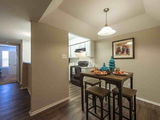 Raintree 2 Bedroom Apartment for Rent at 3300 Rollingbrook Dr, Baytown, TX 77521