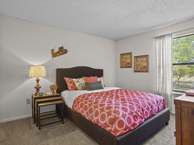Raintree 2 Bedroom Apartment for Rent at 777 N Silver Springs Blvd, Wichita, KS 67212