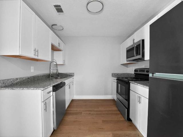 Raintree Estates 2 Bedroom Apartment for Rent at 31 Raintree Dr, Eutaw, AL 35462