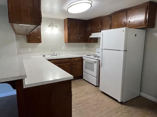 Raintree Garden Apartments 2 Bedroom Apartment for Rent at 5051 Ming Ave, Bakersfield, CA 93309