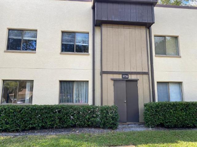 Raintree Lake Ln Apt B