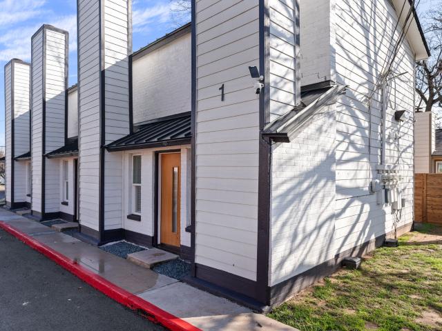 Raintree Luxury Apartments