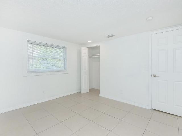 Raintree Park 2 Bedroom Apartment for Rent at 12710 English Hills Ct, Tampa, FL 33617