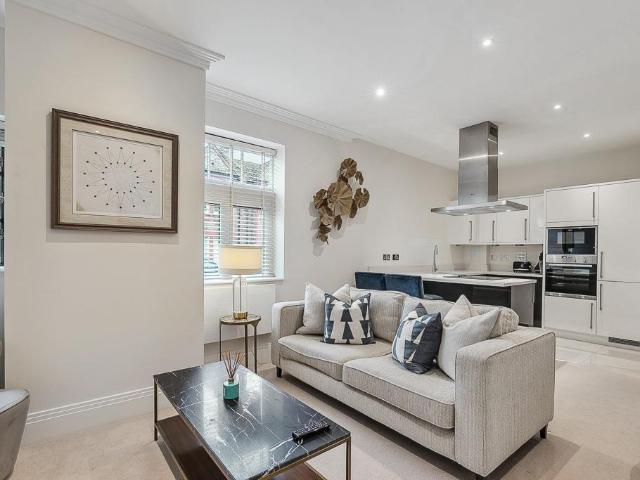 Rainville Road, London 1 bed apartment to rent £3,270 pcm £755 pw