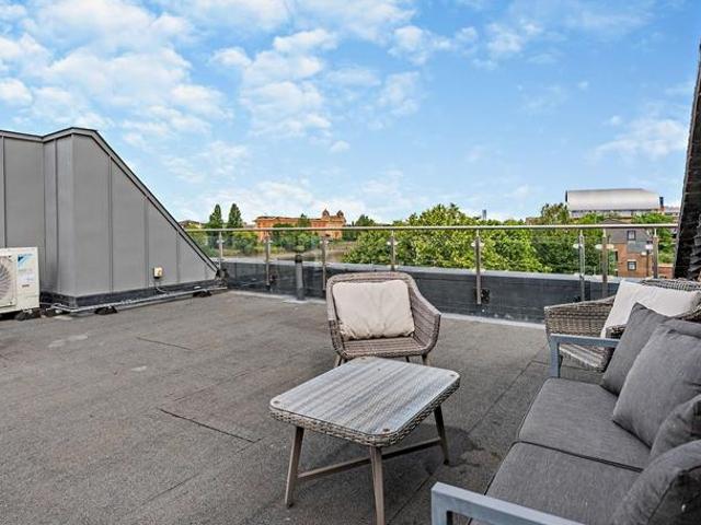 Rainville Road, London W6 3 bed flat to rent £8,667 pcm £2,000 pw