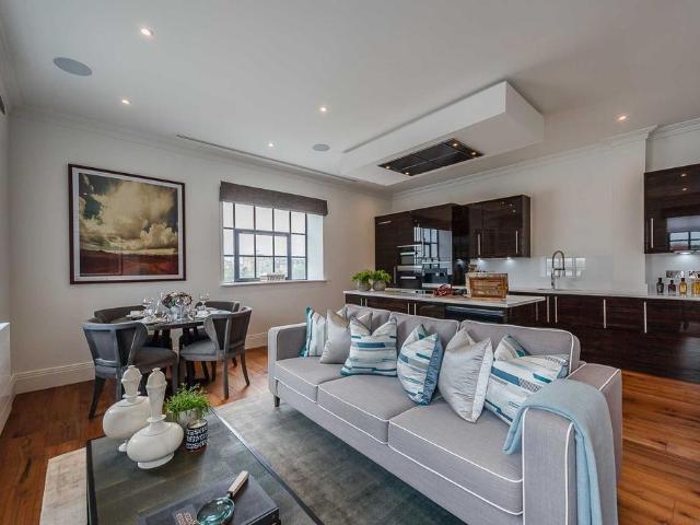 Rainville Road, London W6 3 bed penthouse to rent £8,016 pcm £1,850 pw