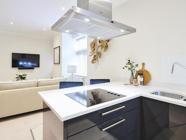 Rainville Road, London, W6 1 bed apartment to rent £3,271 pcm £755 pw