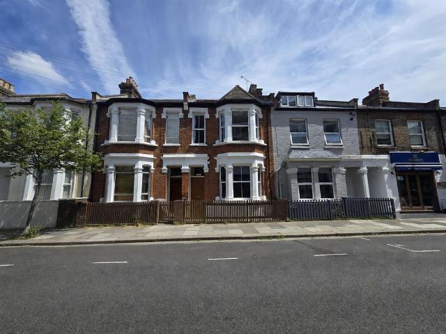 Rainville Road, London W6, 2 bed flat to rent, £2,600 pcm | PrimeLocation
