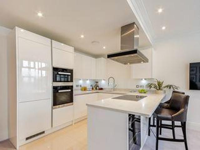 Rainville Road, London W6 2 bed flat to rent £4,442 pcm £1,025 pw