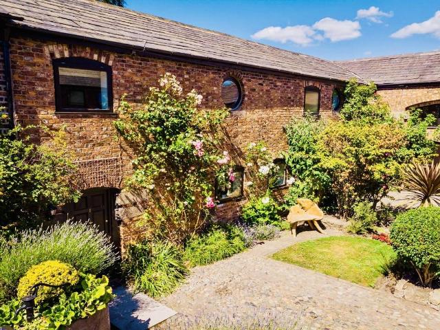 Rake House Mews, Lower Rake Lane, Helsby, Frodsham WA6, 2 bed semi detached house to rent, £1,250 pcm | PrimeLocation
