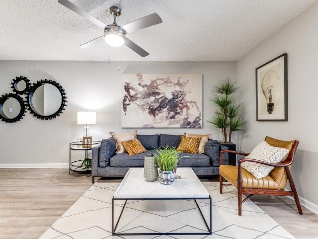 Raleigh At Towne Crossing 1 Bedroom Apartment for Rent at 2305 Driftwood Dr, Mesquite, TX 75150