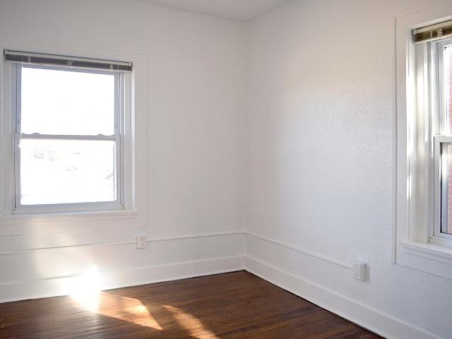 Raleigh Arms 2 Bedroom Apartment for Rent at 3346 Gillham Rd, Kansas City, MO 64109 North Hyde Park