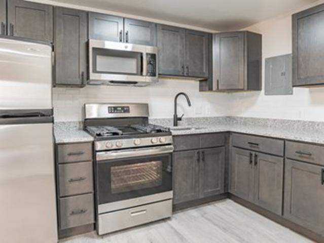 Raleigh Court Apartments 3 Bedroom 1 Bath
