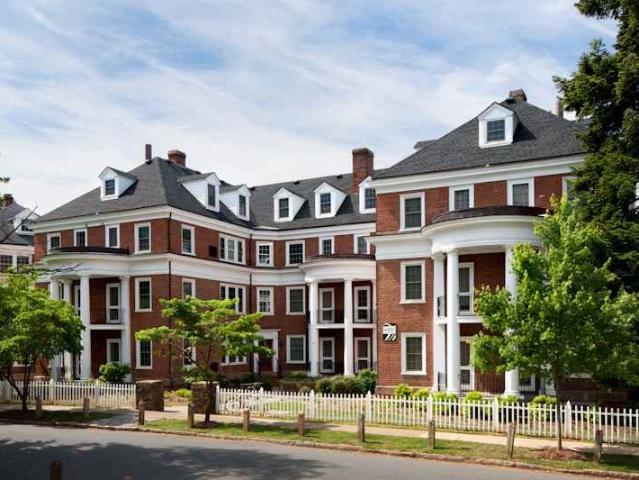Raleigh Court 2 Bedroom Apartment for Rent at 10 University Cir, Charlottesville, VA 22903 Venable