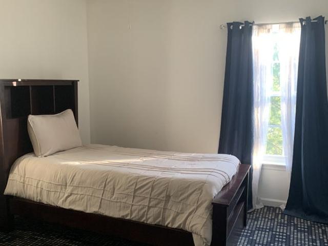 Raleigh house with rooms for rent