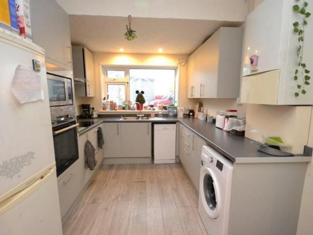 Raleigh Road, Bristol BS3 6 bed house to rent £4,200 pcm £969 pw