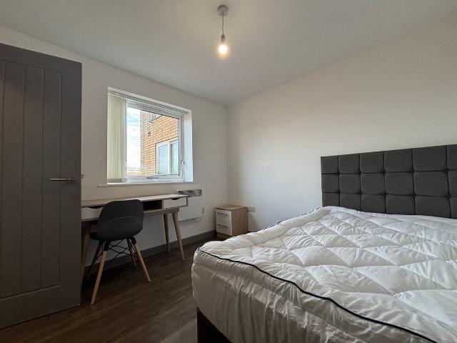 Raleigh Street, Walsall WS2, Room to rent, £600 pcm | PrimeLocation