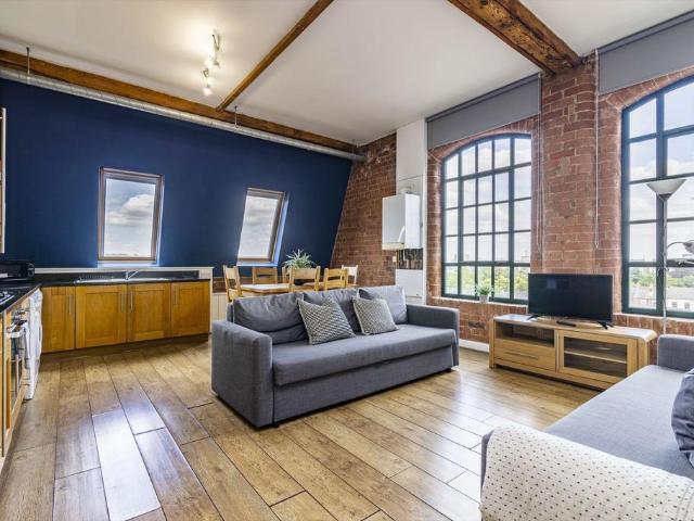 Raleigh Street, Nottingham, NG7 4DN 2 bed apartment to rent £1,275 pcm £294 pw
