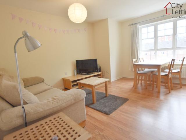 Raleigh Street, Nottingham NG7, 2 bed shared accommodation to rent, £1,127 pcm | PrimeLocation