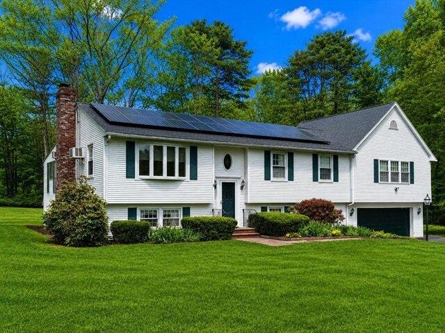 Raleigh Tavern Ln, North Andover, Home For Sale