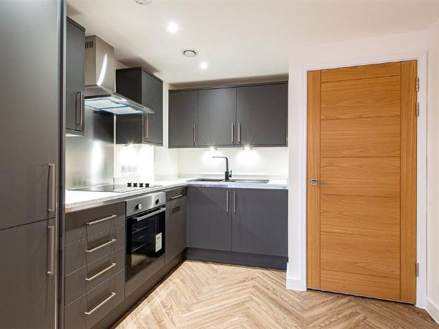 Raleigh, 5 High Street. 1 bed apartment to rent £1,025 pcm £237 pw