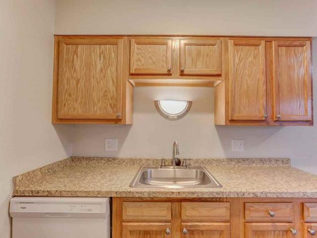 Ralston Park Apartments 3 Bedroom Apartment for Rent at 6454 Simms St, Arvada, CO 80004 Allendale Area