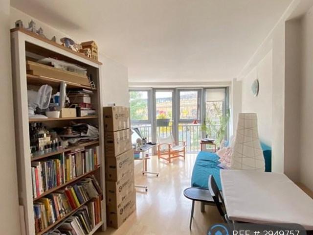 Raquel Court, London, SE1 2 bed flat to rent £2,500 pcm £577 pw
