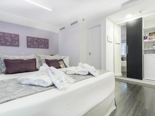 Rarus Flats Flat para venda em Indianópolis Edifício The Privilege