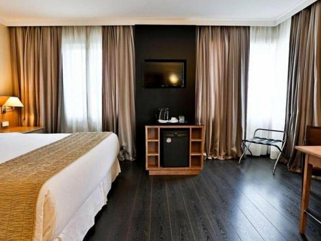 Rarus Flats Flat para venda Edifício Tryp Berrini
