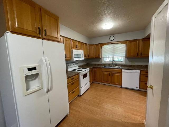 Rare Opportunity to Rent Single Family 3 Bedroom Home in McCook Lake, SD