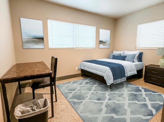 RARE Find Modern and Comfortable Town N Country Home. Don't Miss Out