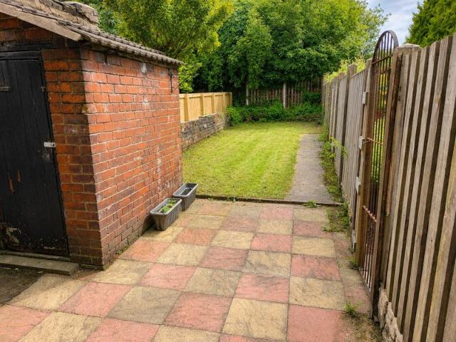 Rare 1 Bed House + Home Office + Garden