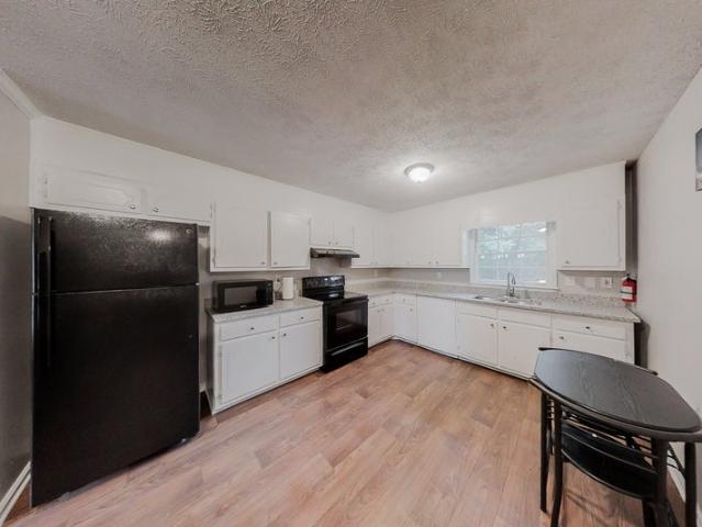 Rarely Available in Stone Mountain  Right off R