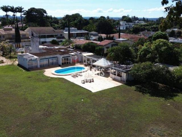 SHIS QI 11 | TERRENO ESPECIAL DE ESQUINA COM 2.400m² DE ÁREA TOTAL