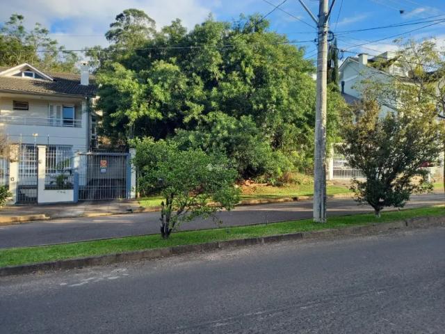 Raridade no bairro, ótimo terreno para futura construção de casa