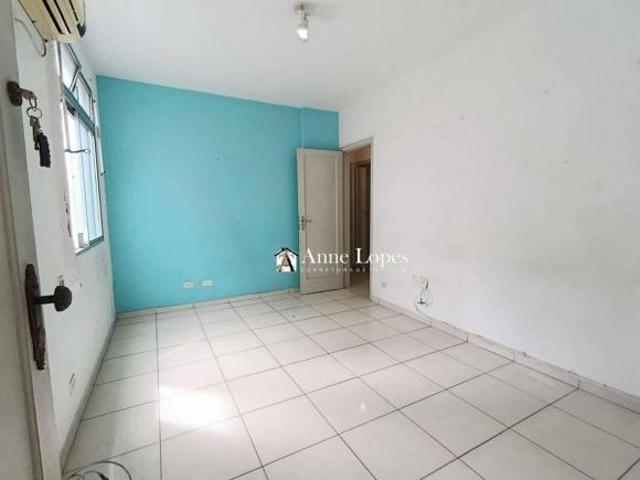 RARIDADE NO GONZAGA ! APARTAMENTO AMPLO EM UMA DAS MELHORES LOCALIZAÇÕES DE SANTOS! AQUI NA ANNE L