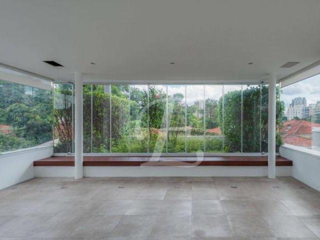 RARIDADE NO JARDIM PAULISTA – A 4 MINUTOS DO PARQUE IBIRAPUERA