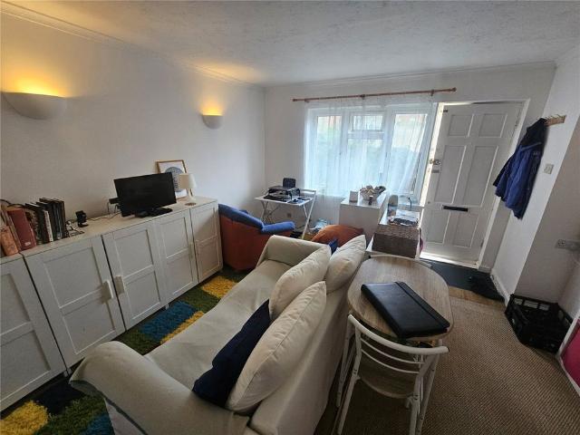 Ratcliffe Close, Uxbridge, Middlesex, UB8