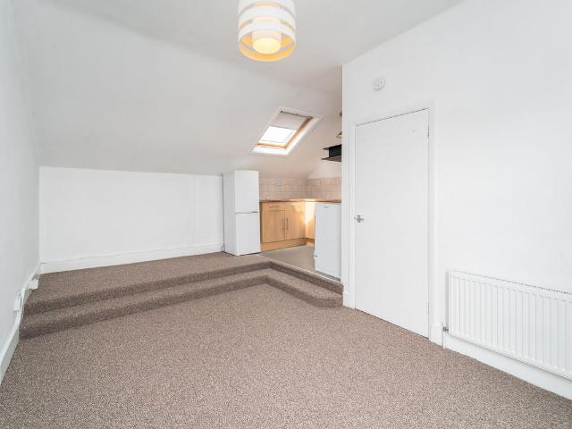 Rathcoole Gardens, Crouch End, London N8, 1 bed flat to rent, £1,350 pcm | PrimeLocation