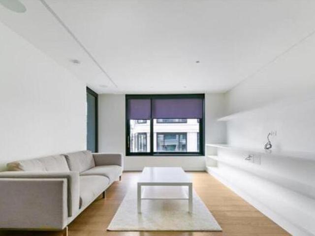 Rathbone Place, Fitzrovia, 1 Bedroom Flat