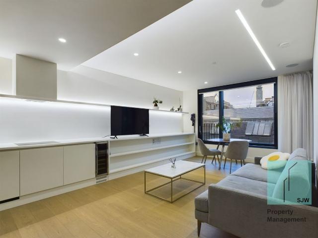Rathbone Place, London W1T, 1 bed flat to rent, £5,000 pcm | PrimeLocation
