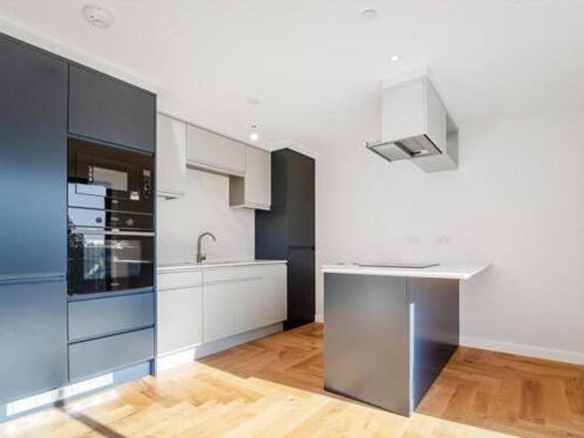 Rathgar Avenue, Ealing, 2 Bedroom Apartment