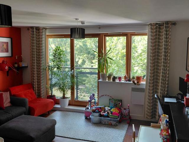 Rathnew Court, Meath Crescent. 2 bed apartment to rent £2,300 pcm £531 pw