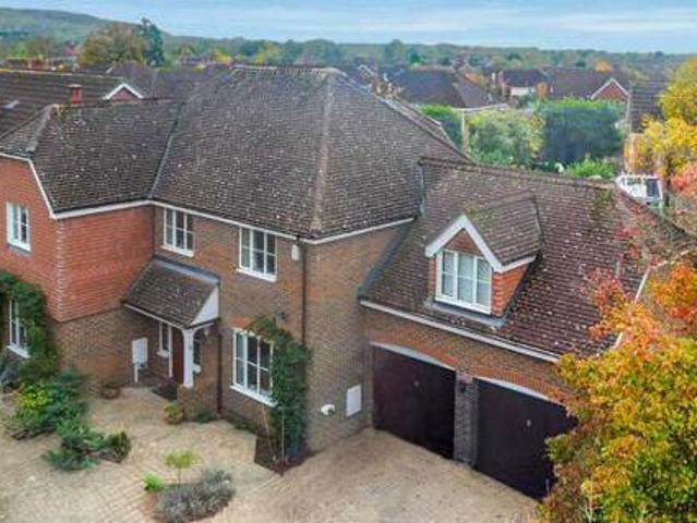 Ravel Close, Old Farm Park, 5 Bedroom Detached